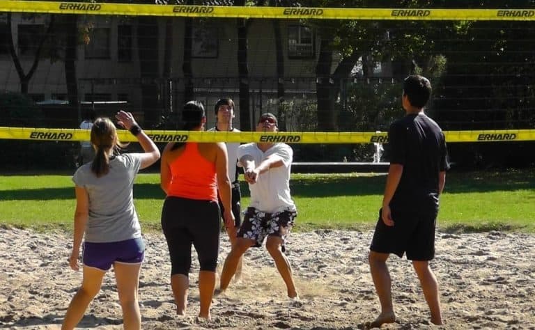 Voleibol Mixto: ¿Qué Es, Cuáles Son Las Reglas Y Qué Tan Alta Es La Red ...